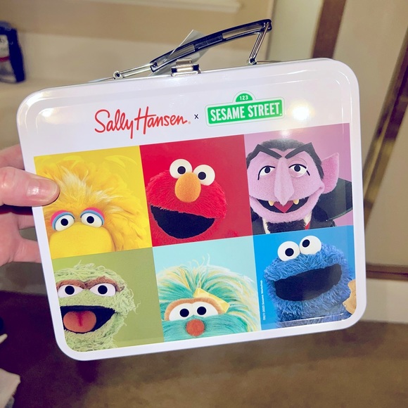 Sesame Street | Other | Brand New Sally Hansen Sesame Street Lunch Box ...